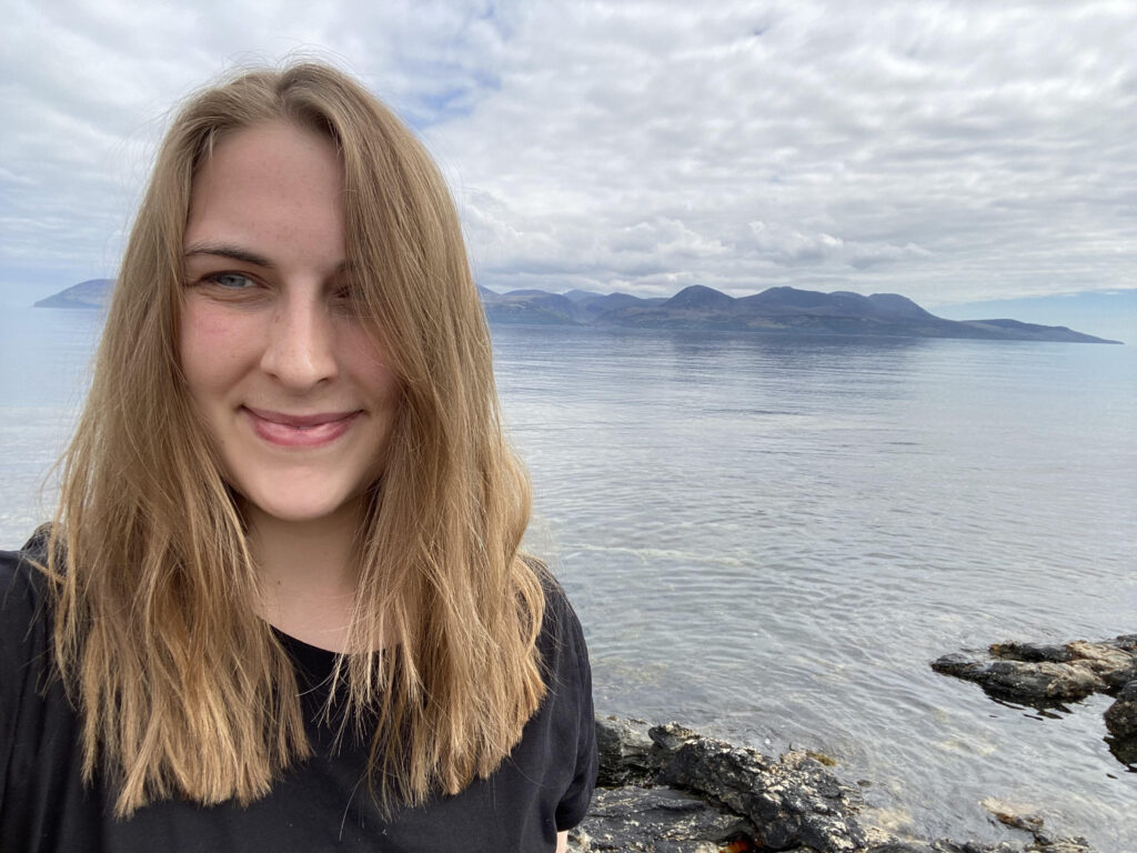 Alix Pickles (2023) picks up RTS award - The John Schofield Trust : The ...